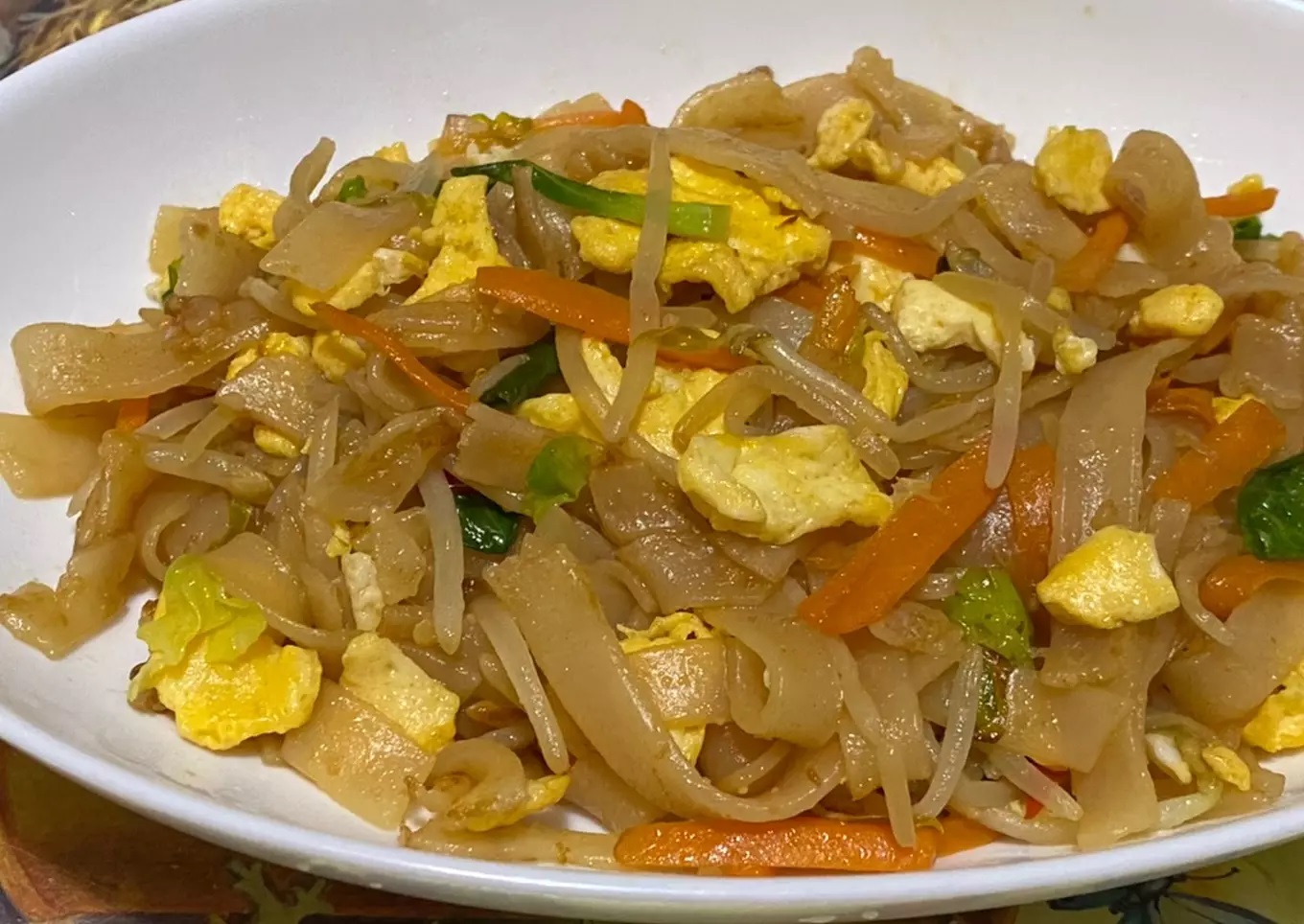 Resep Kwetiau Goreng Telur - Orami Recipes