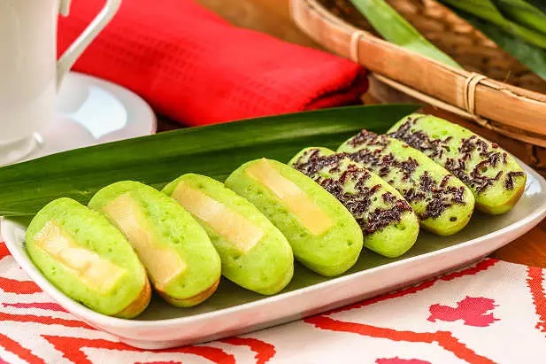 Resep Kue Pukis Pandan - Orami Recipes