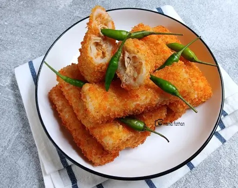 Resep Risol Mayo Ayam Suwir Pedas - Orami Recipes