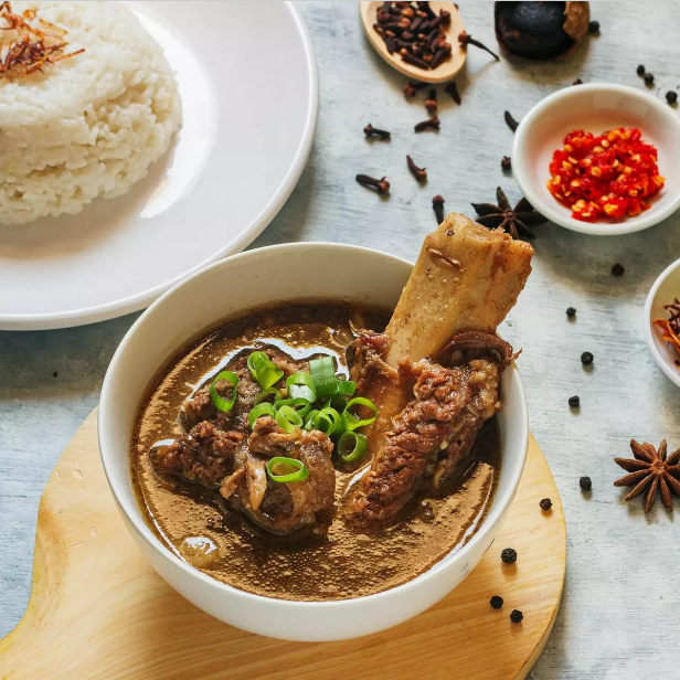 Resep Sup Tulang Sapi Konro Makassar - Orami Recipes