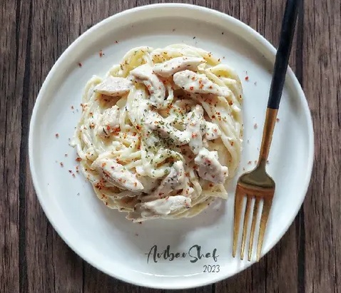 Resep Spaghetti Carbonara Ayam - Orami Recipes