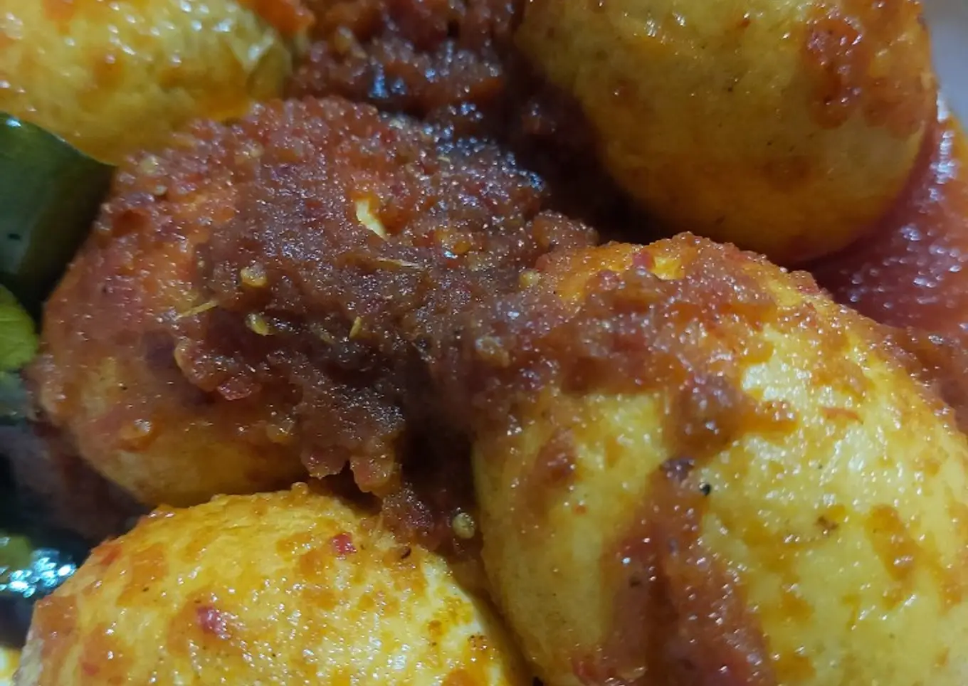 Resep Telur Ayam Bumbu Bali - Orami Recipes
