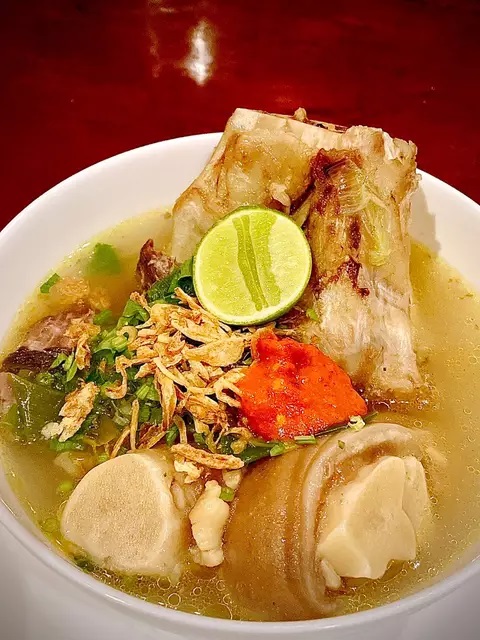 Resep Sop Kaki Sapi Khas Bandung - Orami Recipes