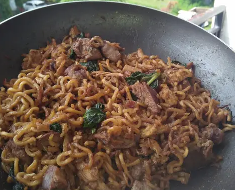 Resep Mie Burung Dara Goreng Ati Ampela Sederhana - Orami Recipes
