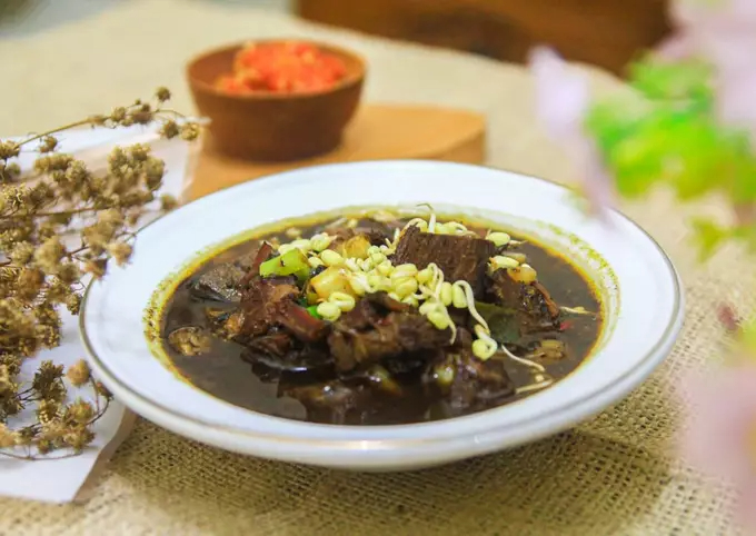 Resep Rawon Daging Sapi Khas Surabaya - Orami Recipes
