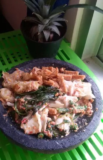 Resep Lotek Sederhana - Orami Recipes