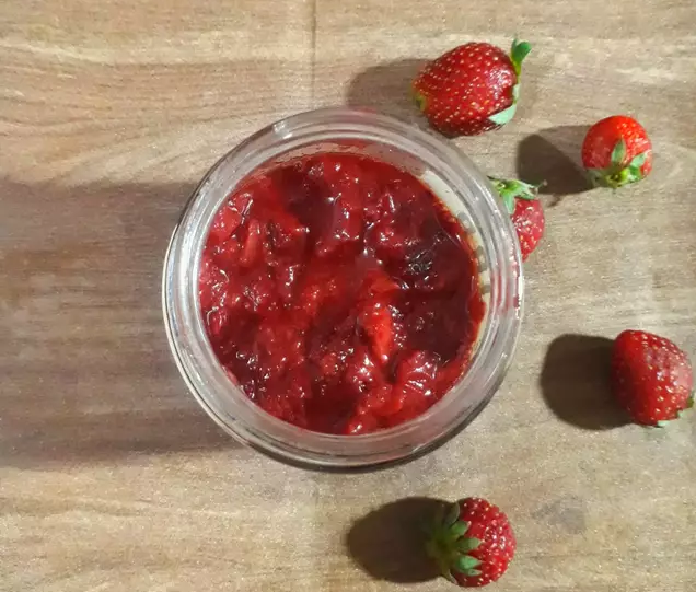 Resep Selai Strawberry Rendah Gula - Orami Recipes